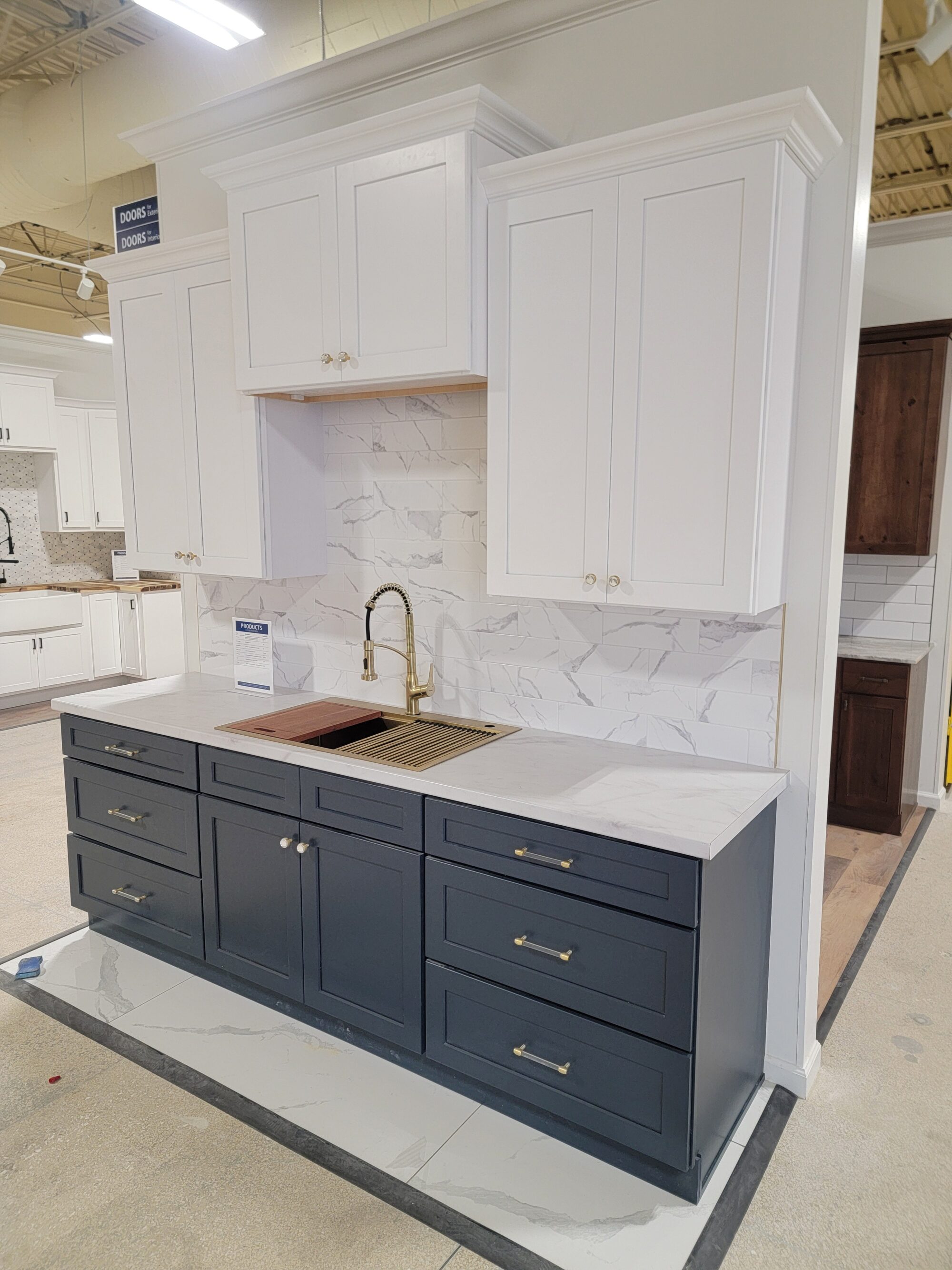 New Home Outlet Store Opens in Louisville, Kentucky – EC Barton